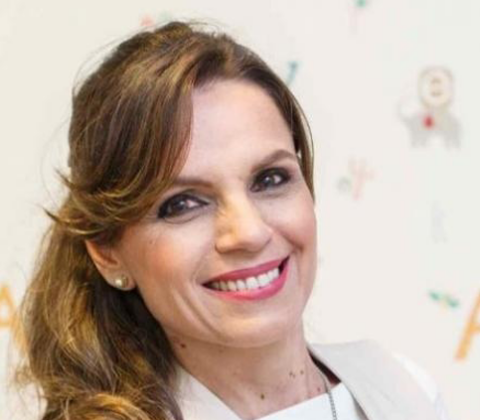 Dra. Ana Márcia Guimarães Alves - Medicina de Excelência