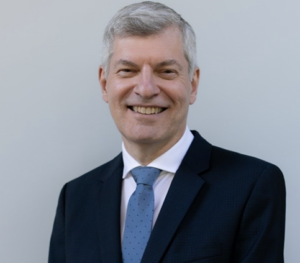 Dr. Cesar Luiz Boguszewski - Medicina de Excelência